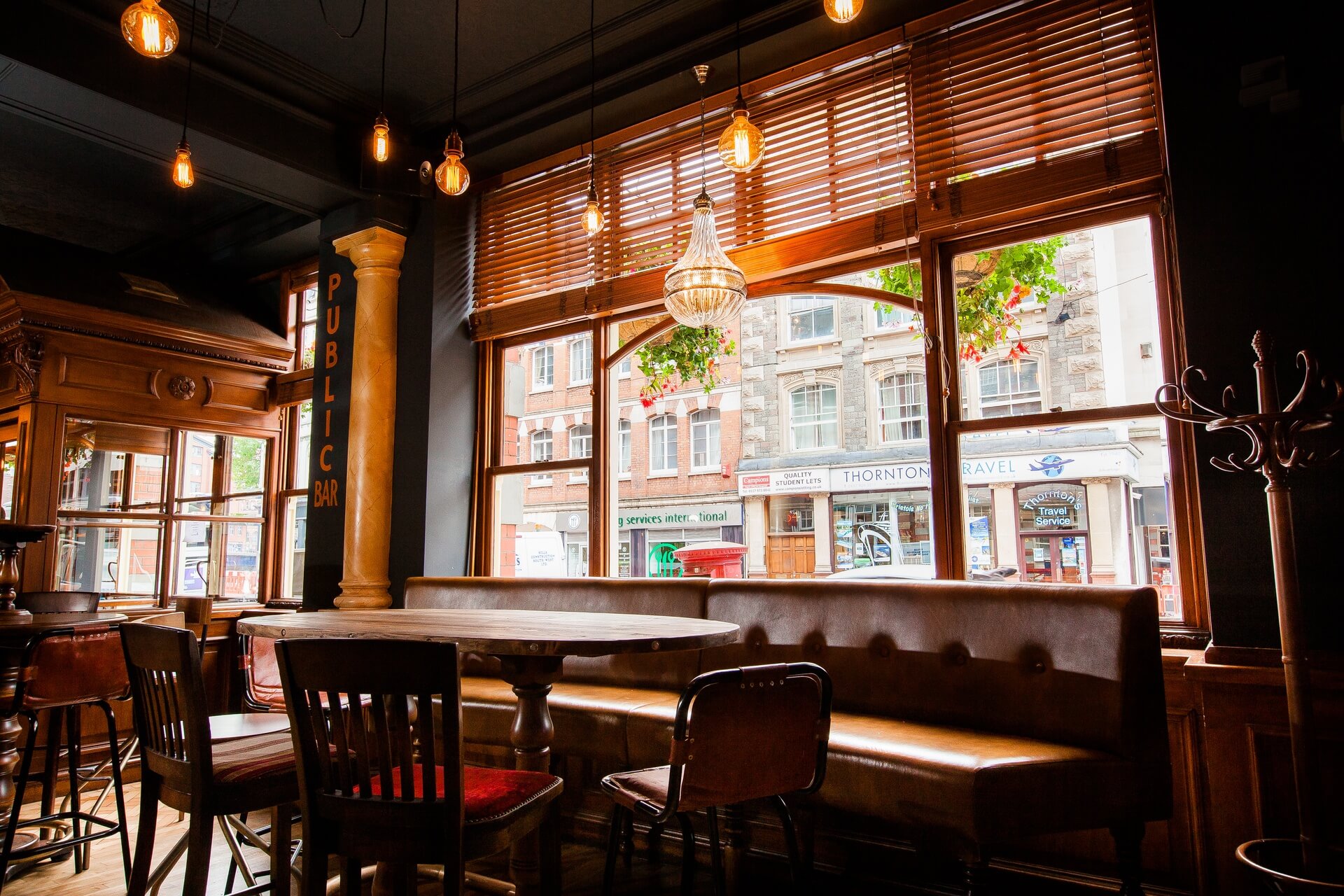 The Best Gin Bars In Bristol | Top Places To Go | Travel Bristol